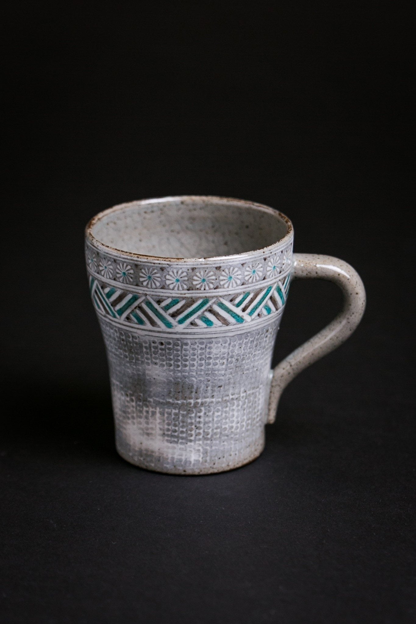 Tea Mug | Green Mishima Pattern – Atelier Japan